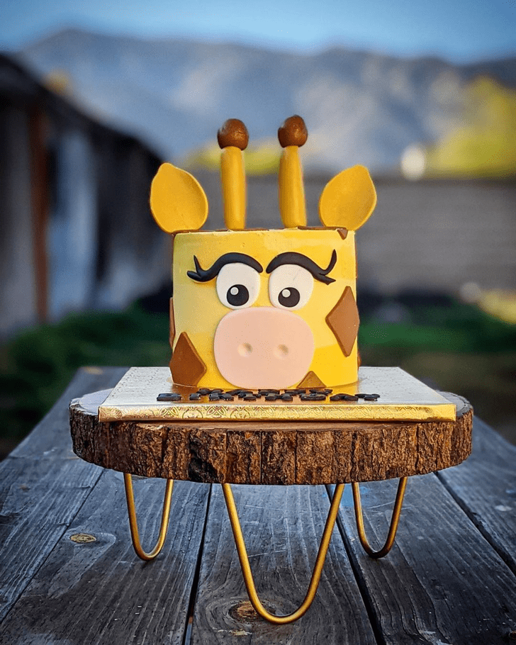 Giraffe Birthday Cake Ideas Images (Pictures)